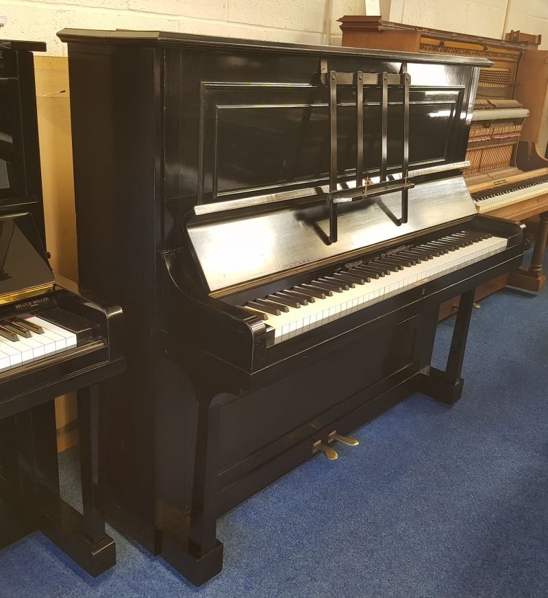 Roberts Pianos