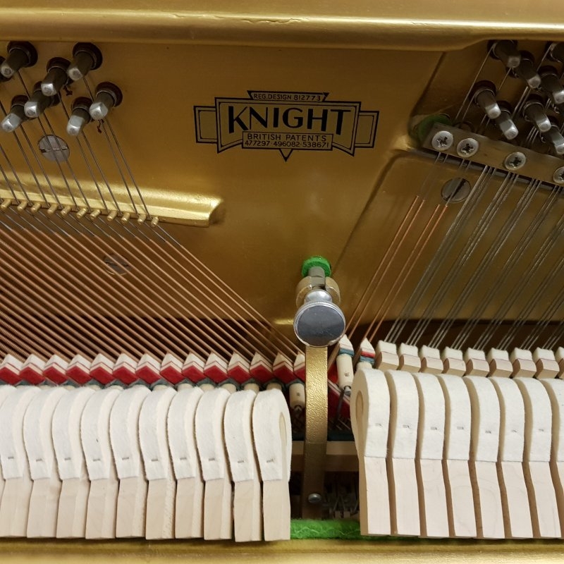 Roberts Pianos