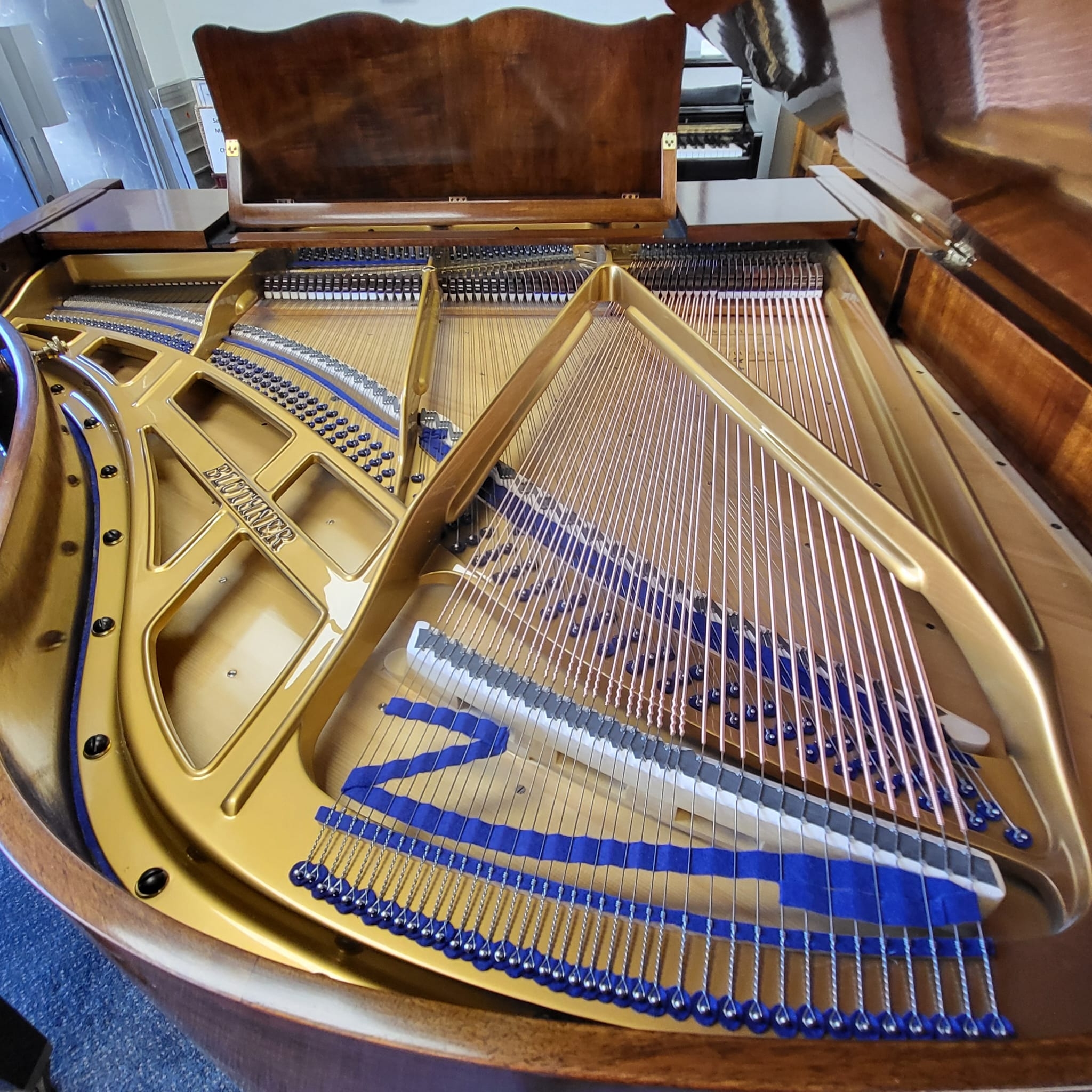 Piano Detail Photo 7