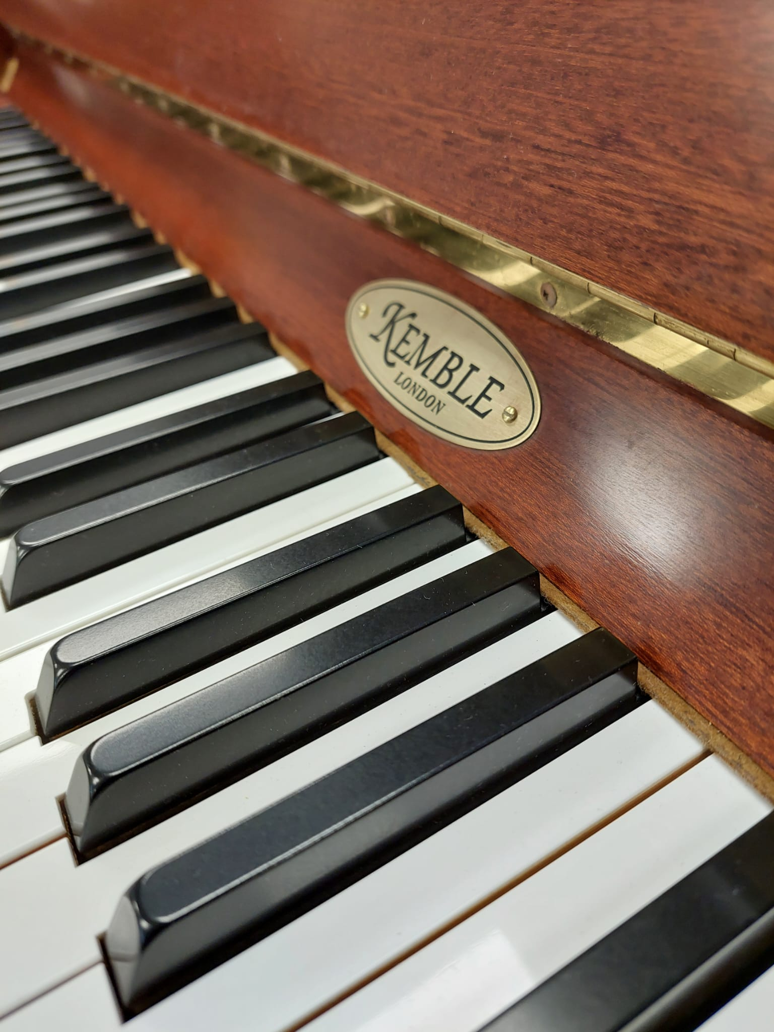 Kemble 120 Upright Piano (1999) | Roberts Pianos